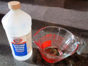 Homemade Windshield Washer Fluid (15 DIY Methods)