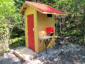 15 Free DIY Outhouse Plans (How to Build an Outhouse)