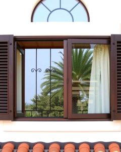 20 Spanish Style Windows to Enhance Your Home's Charm