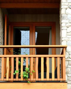 25 Balcony Railing Design Ideas for Safety and Style