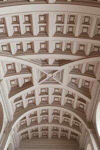 30 Grand Cathedral Ceiling Ideas to Elevate Your Home's Architecture