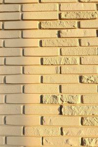 30 Beige Brick Exterior Home Ideas for Warm Curb Appeal