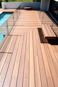 21 Pool Deck Layouts for Safe & Stylish Swimming Areas